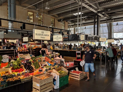 Les Halles de Bacalan: Une Célébration Gastronomique au Cœur de Bordeaux